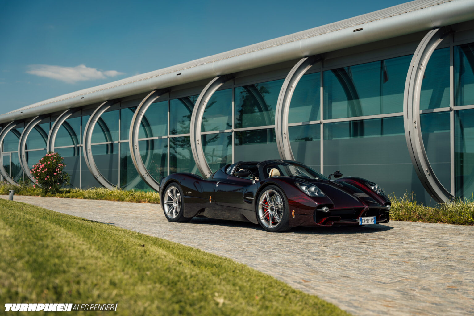 Pagani’s Utopia Roadster: The New Chapter in Horacio’s Handcrafted ...